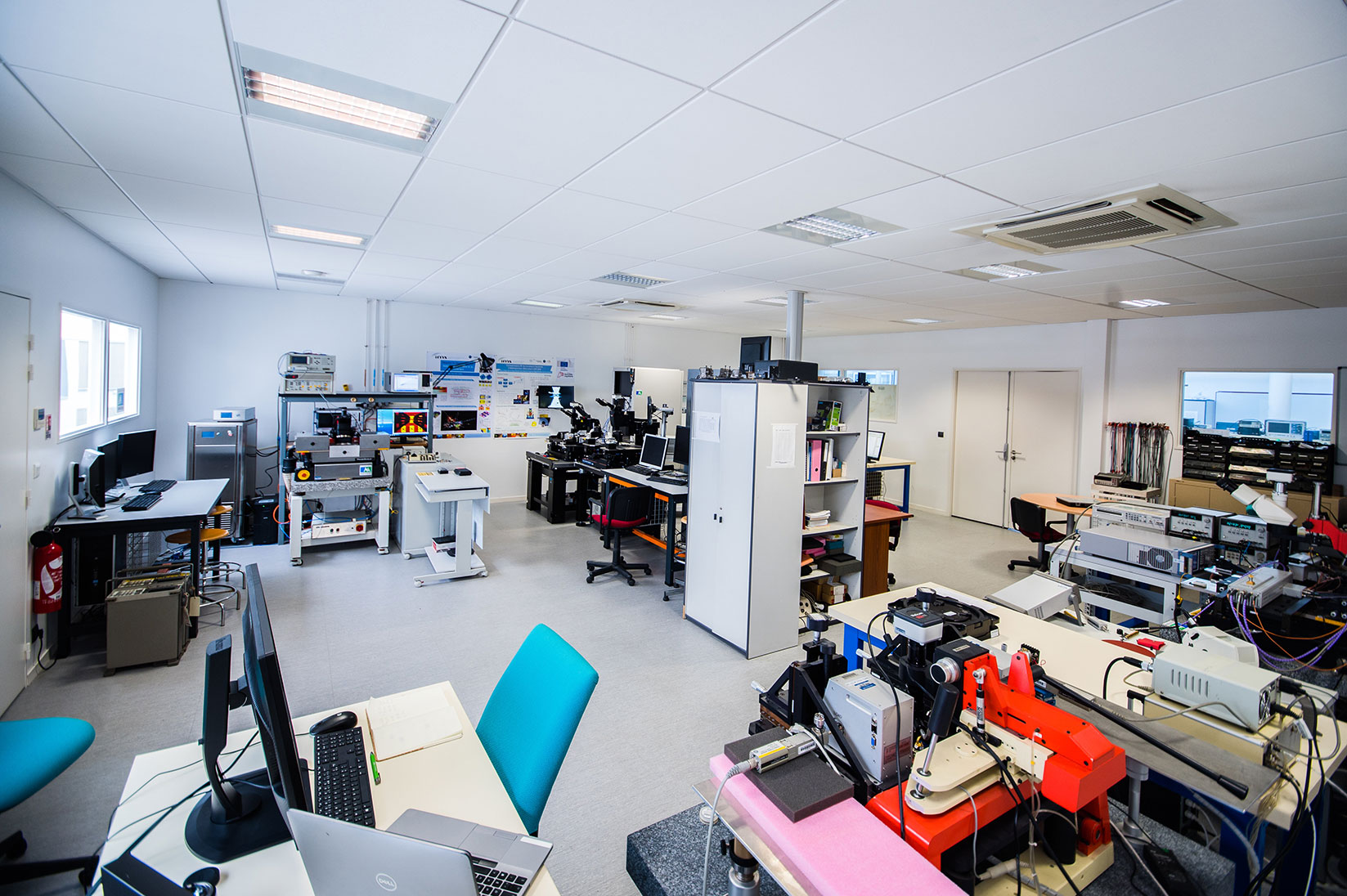 Advanced technologies of electronic and optoelectronic components - IMS ...