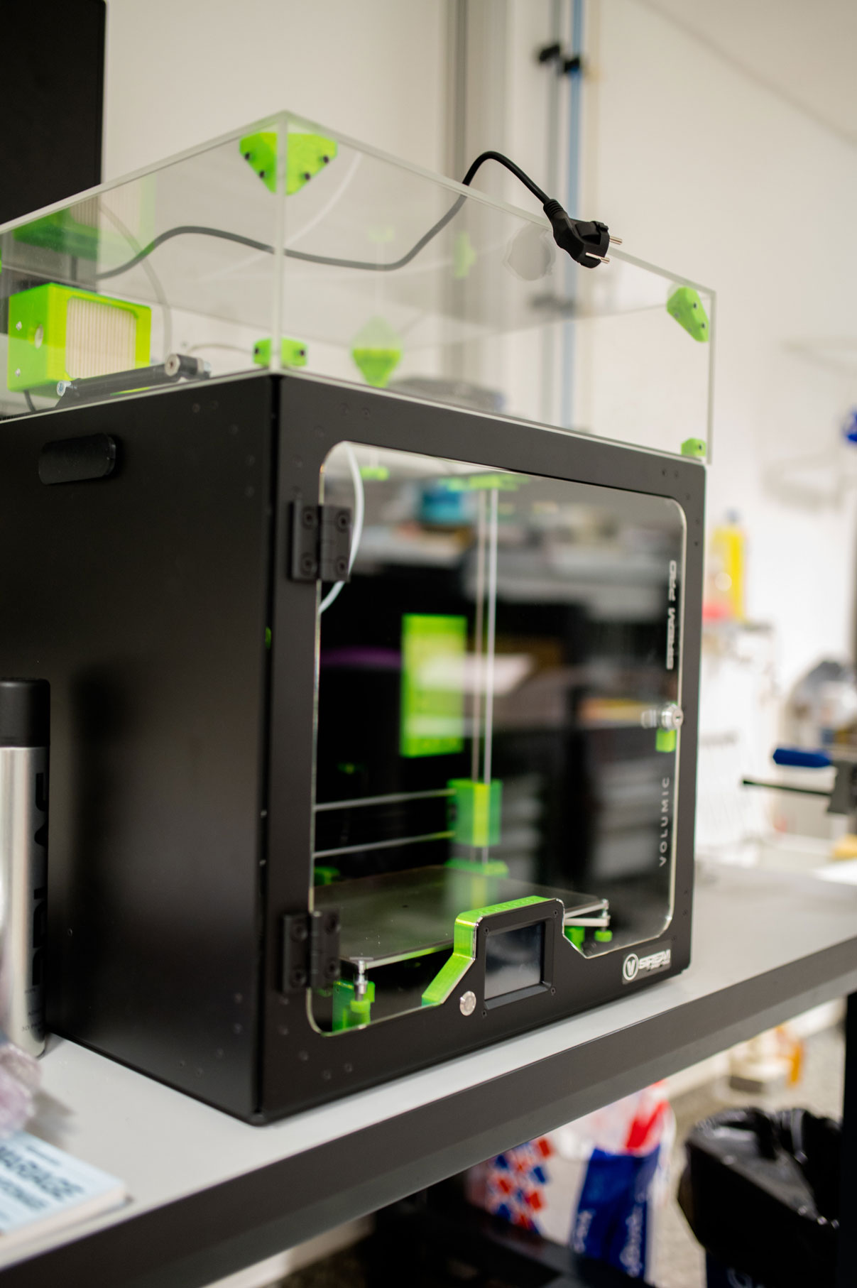 Biological effects of electromagnetic fields on cell models - IMS Bordeaux